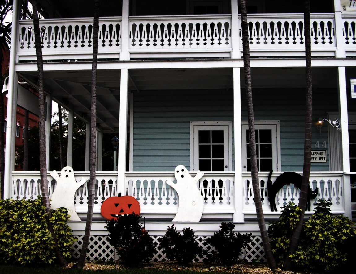 Best Places to Celebrate a Spooky Halloween in the South - Golden Age Trips